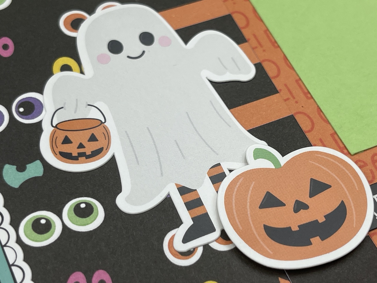 Echo Park Monster Mash* - Scrapbook Super Station